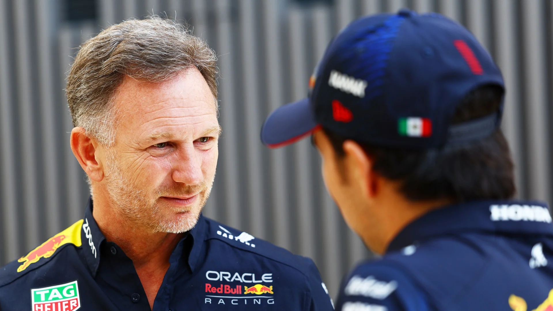 Кристиан Хорнер разкри какво трябва да направи Перес, за да продължи да ...