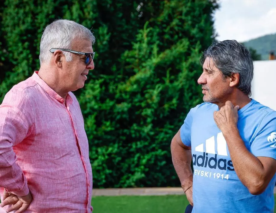 Официално: Заместникът на Роналдо подписа с Левски (СНИМКА) - Спортни ...