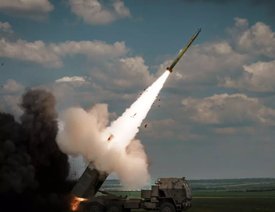 HIMARS в действие: Загинали руски военни след удар по команден център ...