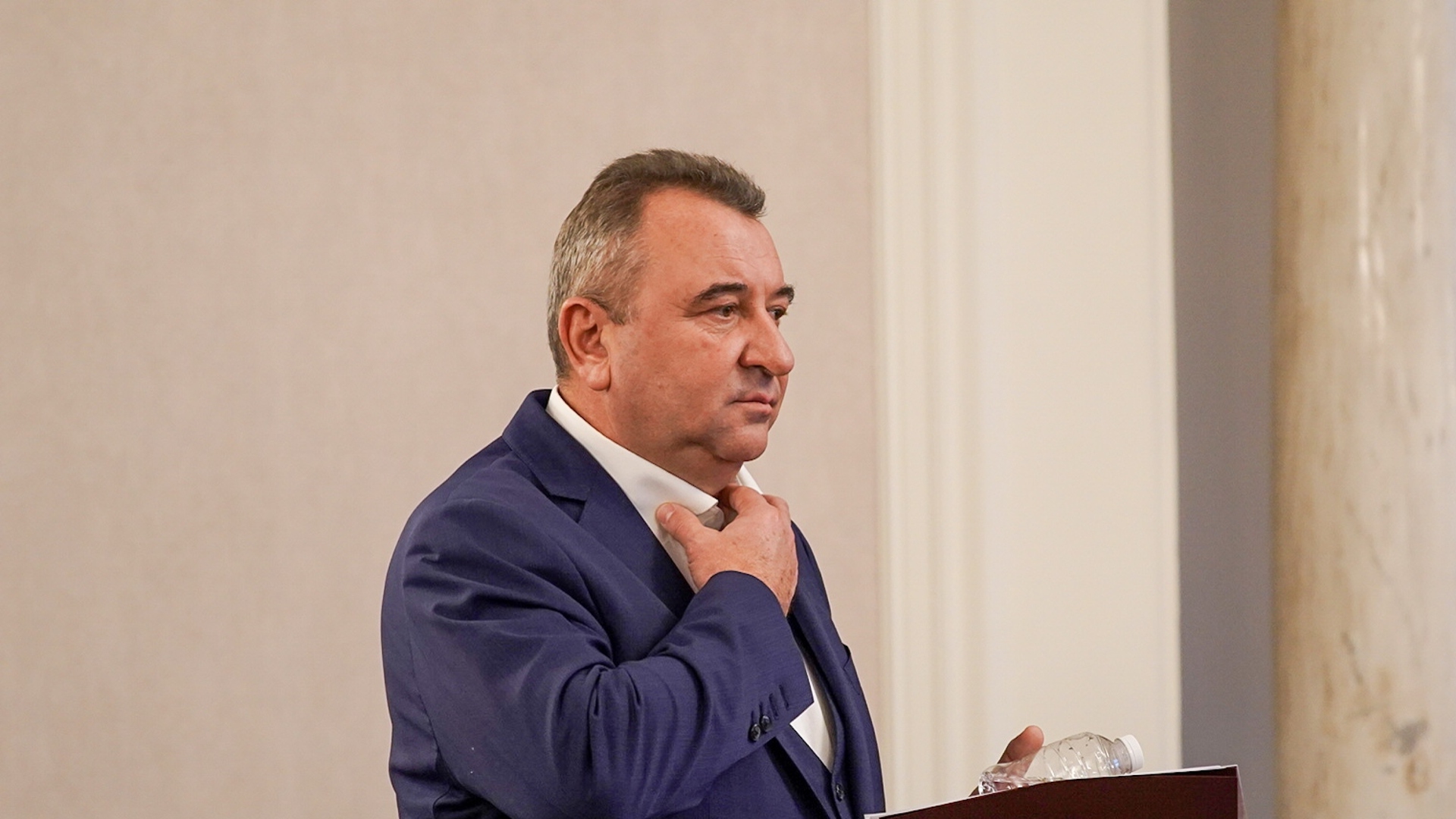 Новият здравен министър отмени заповедта за уволнение на директора на ...