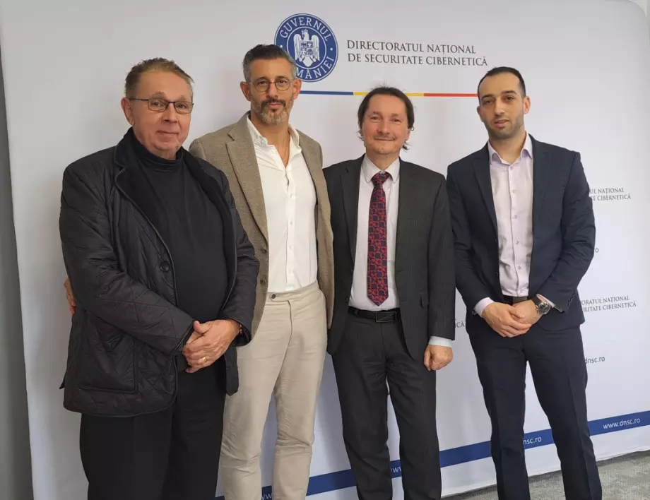 Представители на висшия мениджмънт на ЗК „ЛЕВ ИНС” и CYBER ONE ...