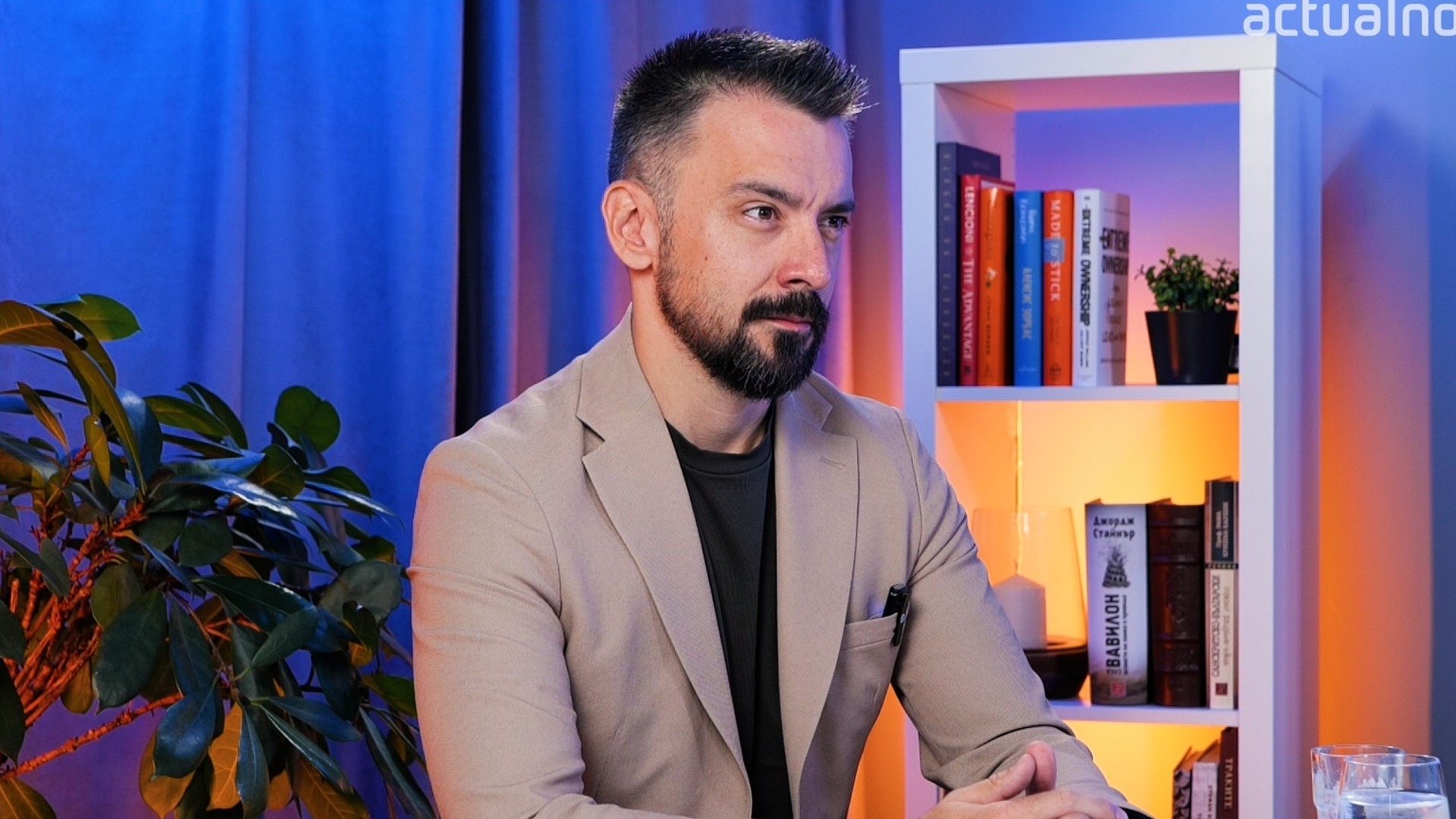 "Костадинов иззе брутално ролята на ПП-ДБ": Кристиян Шкварек в Студио Actualno (ВИДЕО ...