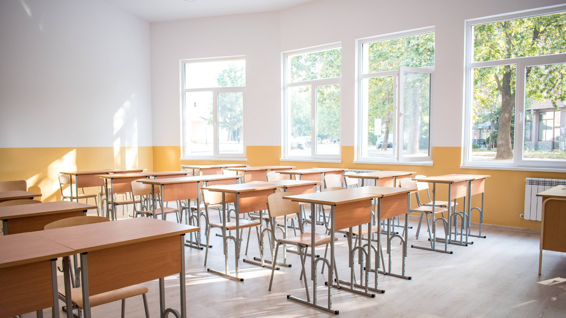 Над 6 млн лв допълнителни възнаграждения за директори в образованието