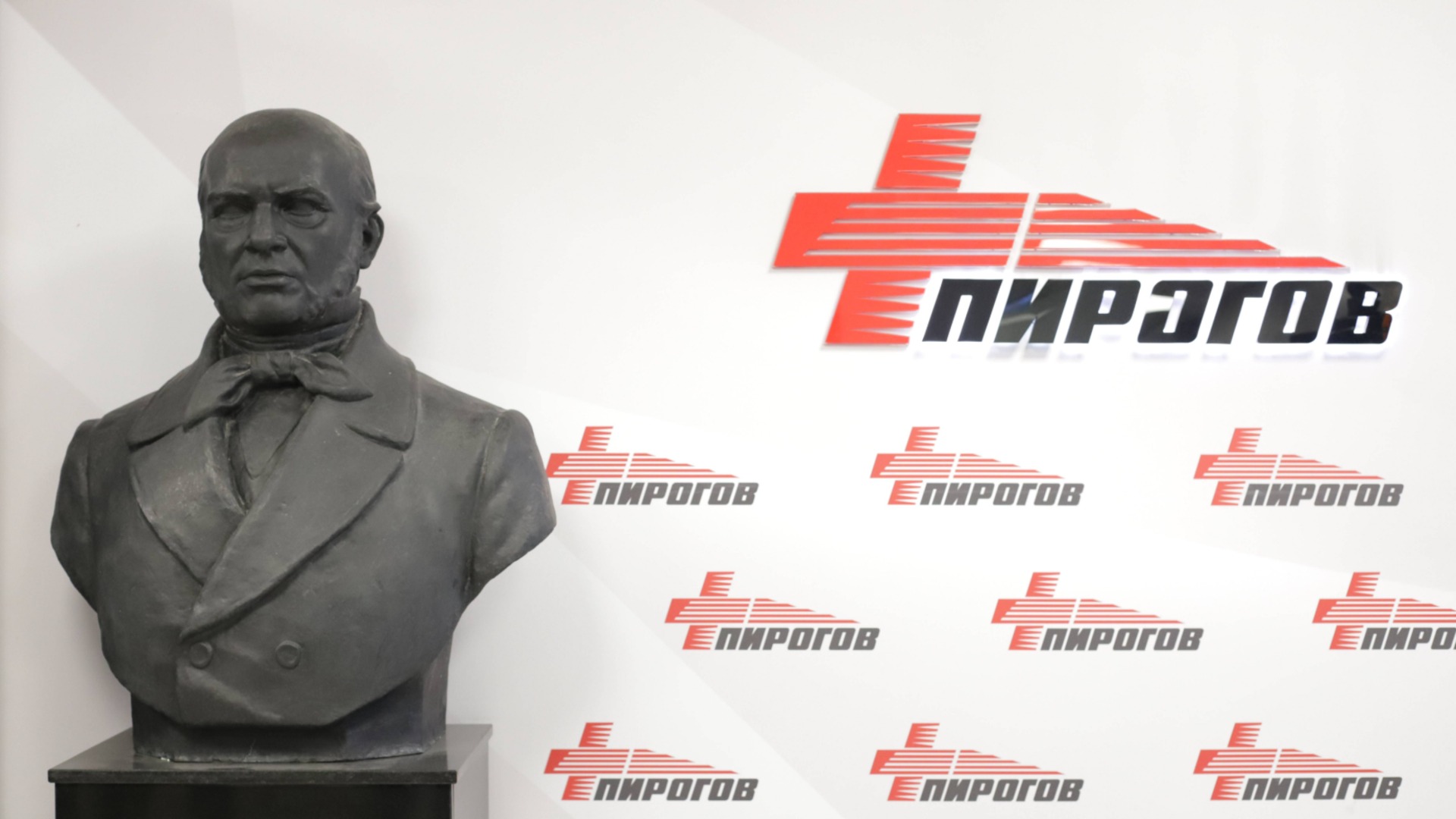 Предизвикателството „Спайдър-Мен“ в TikTok прати дете в „Пирогов ...