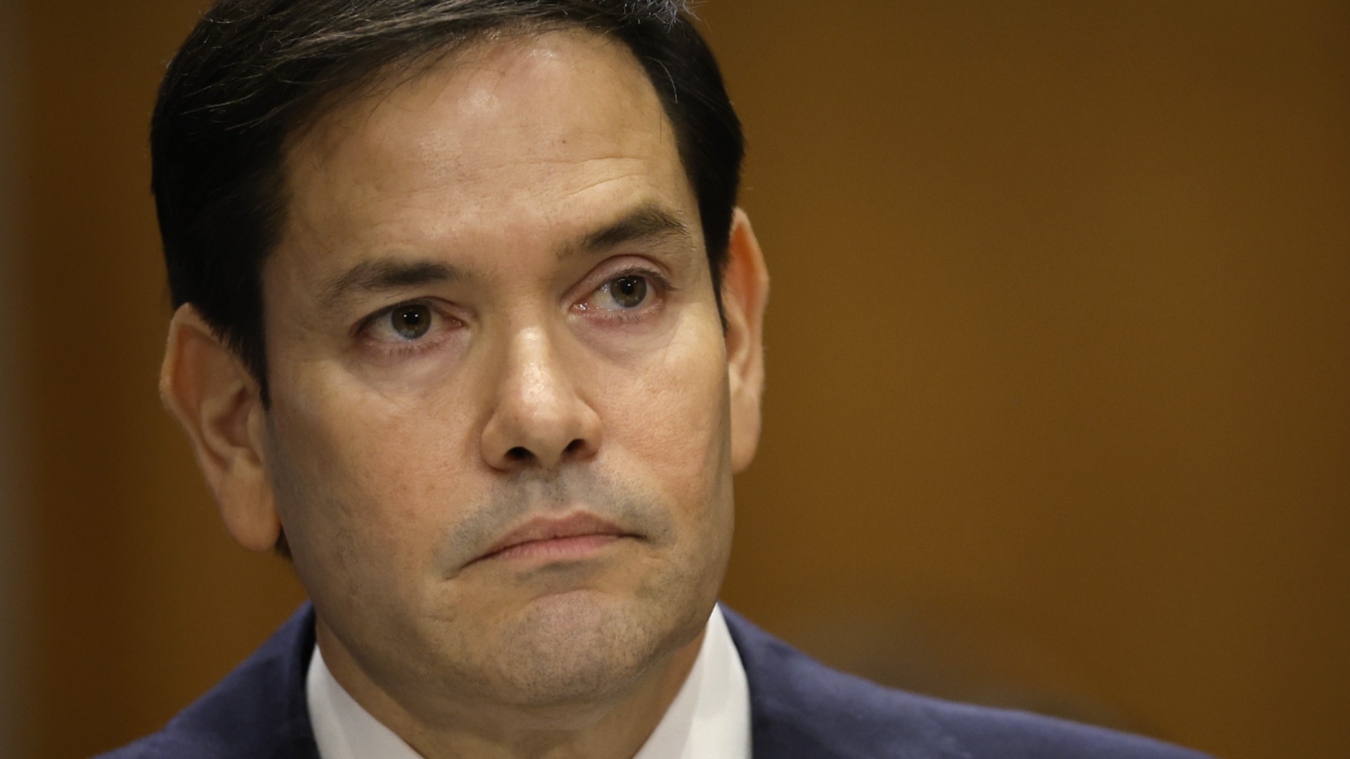 Държавният секретар на САЩ Марко Рубио излезе в ефир с кръст на челото (ВИДЕО) | Actualno.com