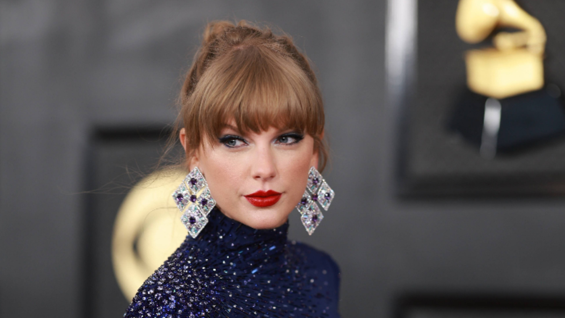 Твърдял, че имат дете: Тейлър Суифт получи ограничителна заповед срещу ...