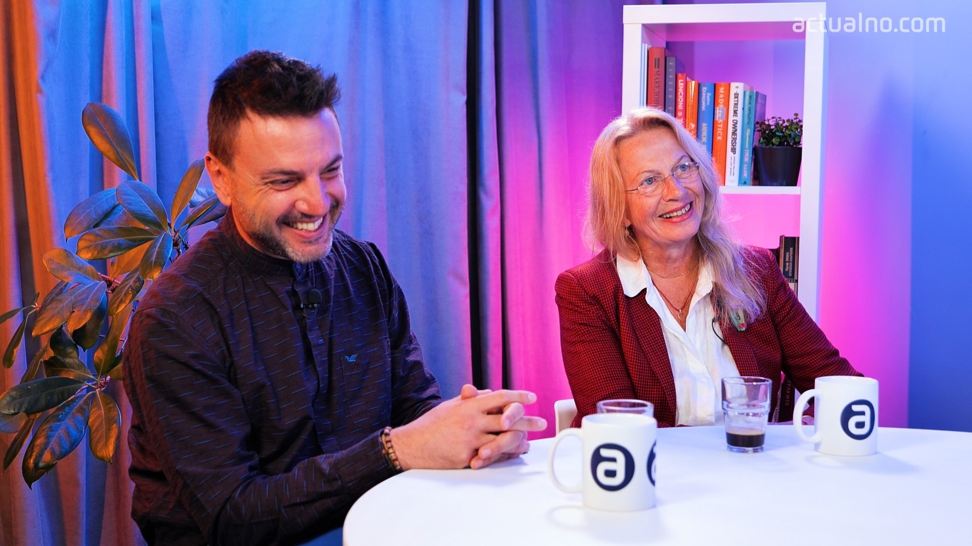 Завръщане към корените с филма "Диви ягоди": Татяна Пандурска и Дечо Таралежков в Студио ...