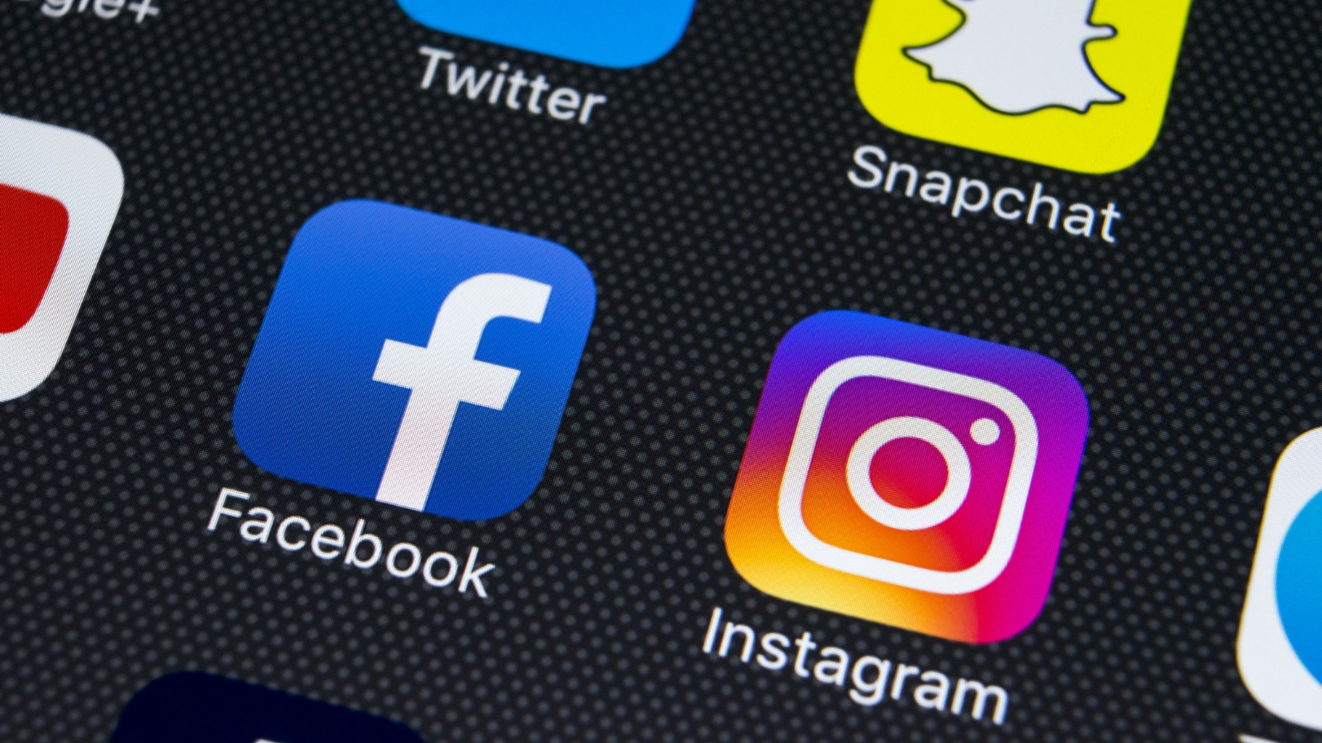 Facebook и Instagram се сринаха за милиони потребители по света ...
